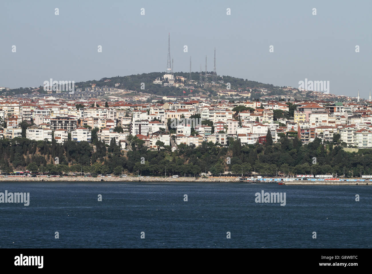 Bosphorus strait coast of istanbul city hi-res stock photography and ...