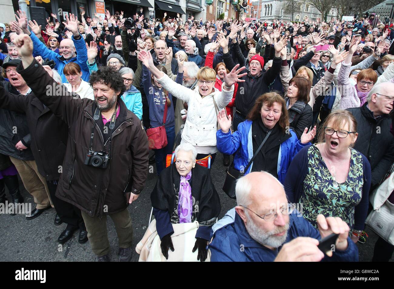 Hundreds of people join in with members of Our Lady's Choral Society ...