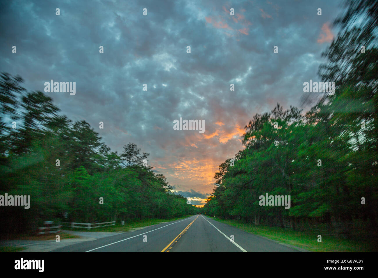 Two lane road hi-res stock photography and images - Alamy