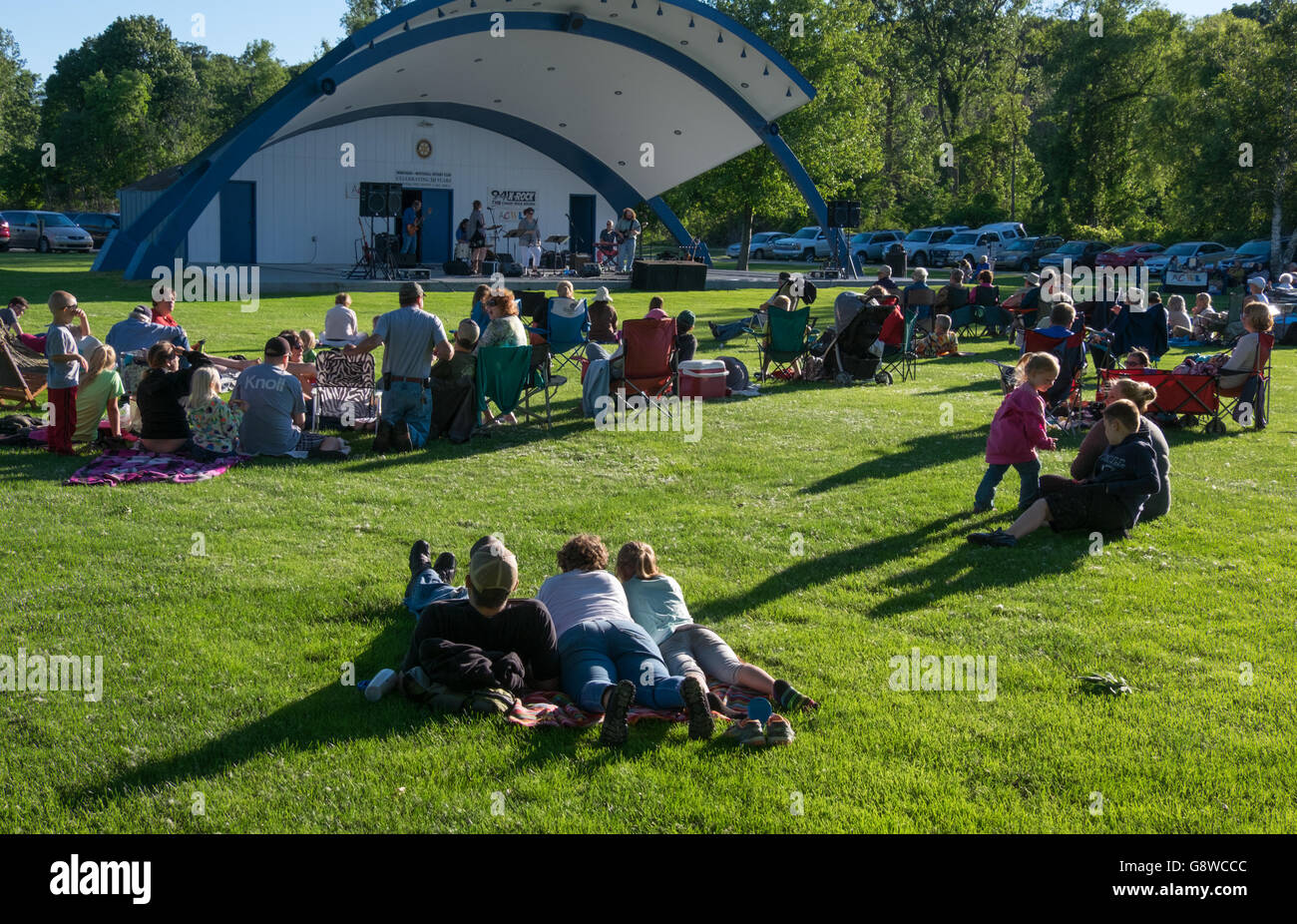 Concert shell hi-res stock photography and images - Alamy