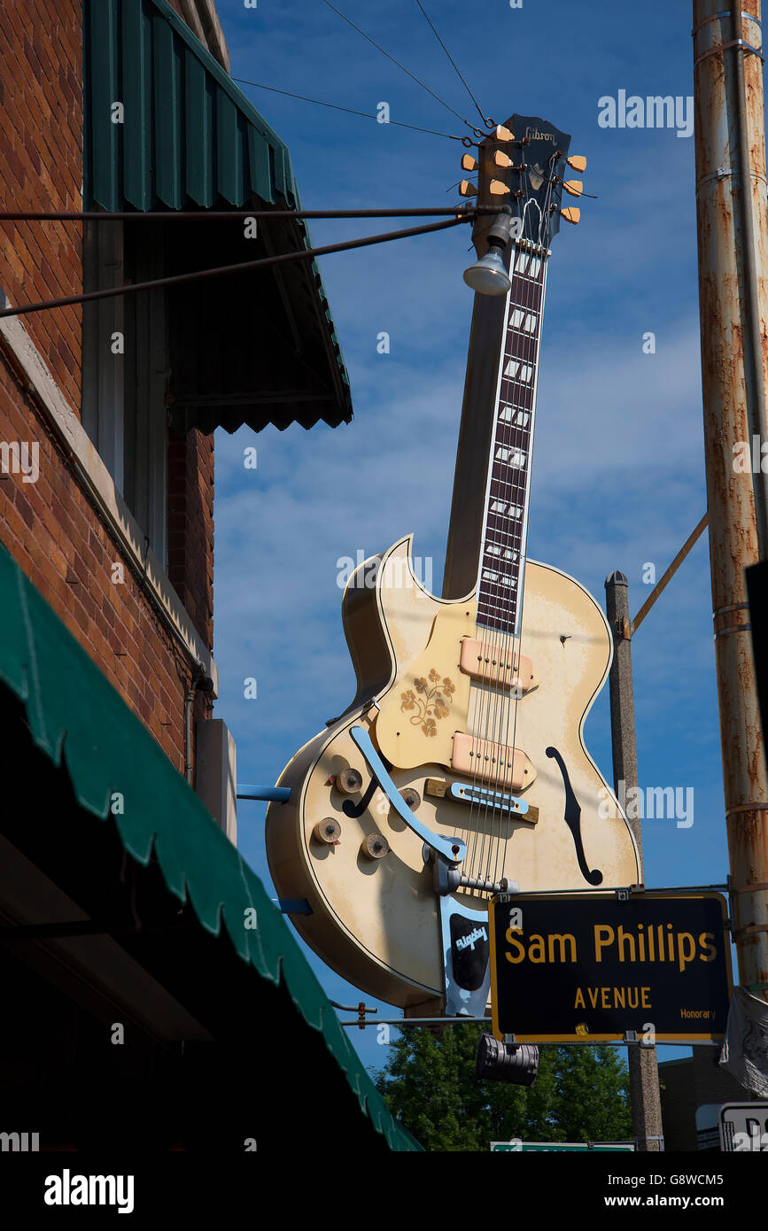 Sun Record Studio opened by rock-and-roll pioneer Sam Phillips in ...