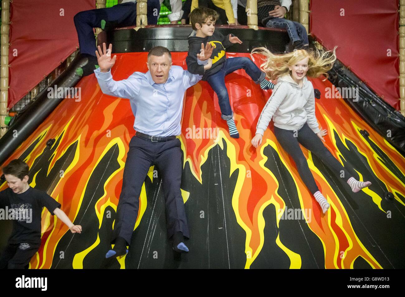 Scottish Parliament election 2016 campaign Stock Photo - Alamy