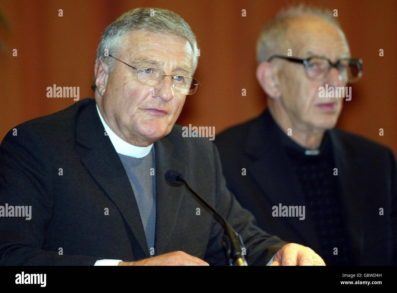 Protestant priest hi-res stock photography and images - Alamy