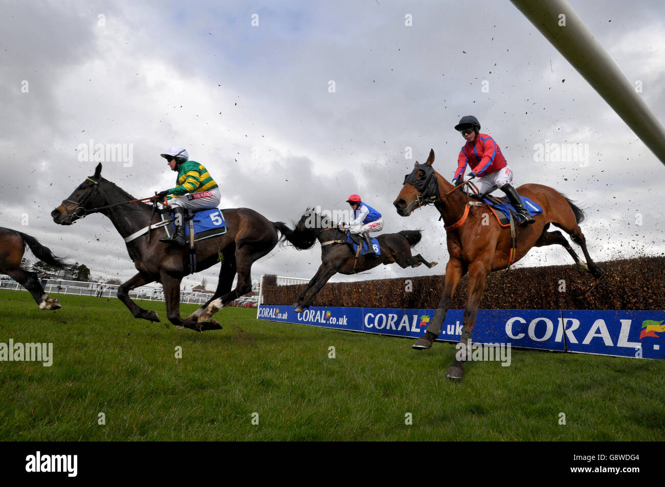 Ayr Races - Coral Scottish Grand National - Ladies Day Stock Photo - Alamy