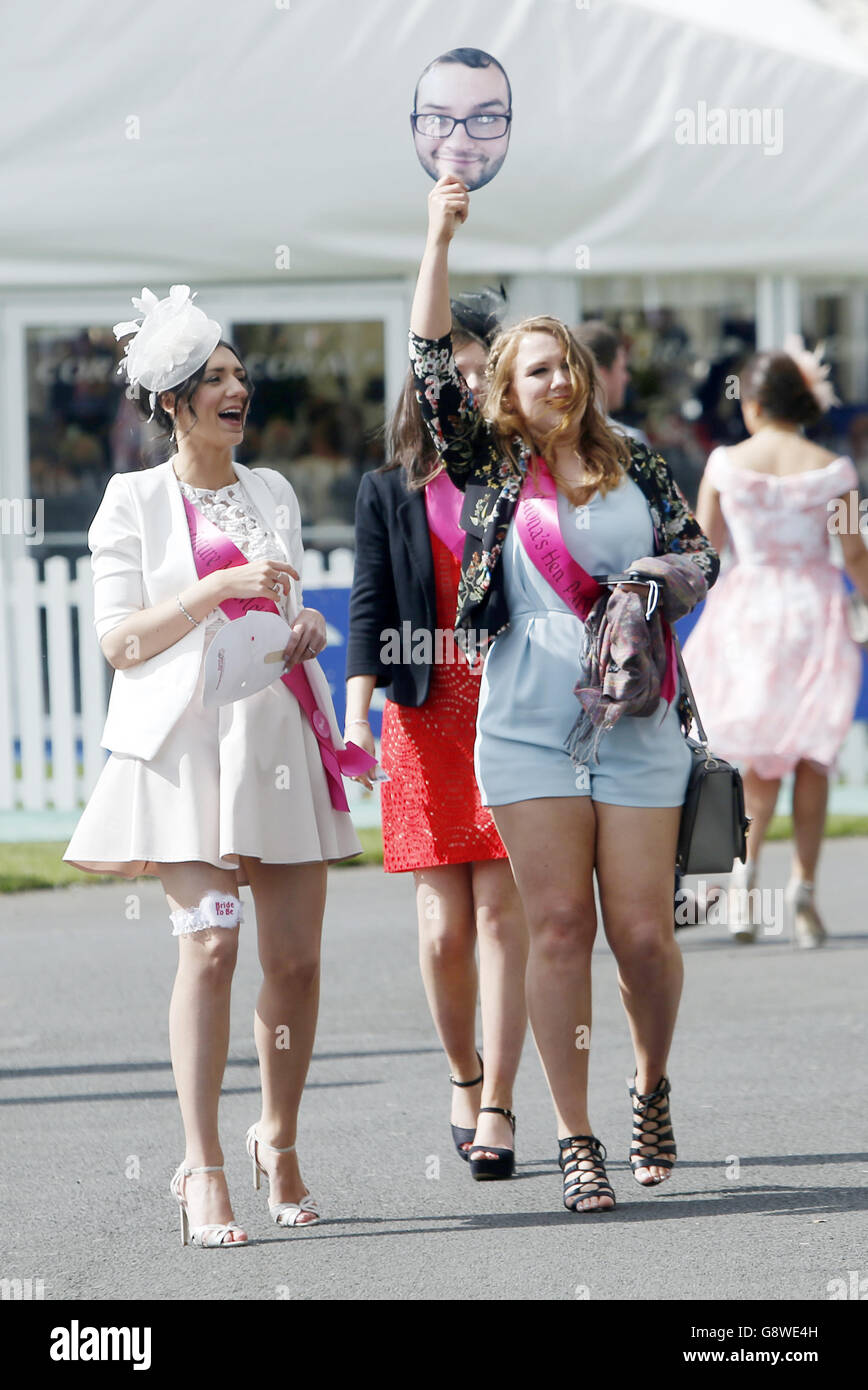 Ayr Races - Coral Scottish Grand National - Scottish Grand National Day ...