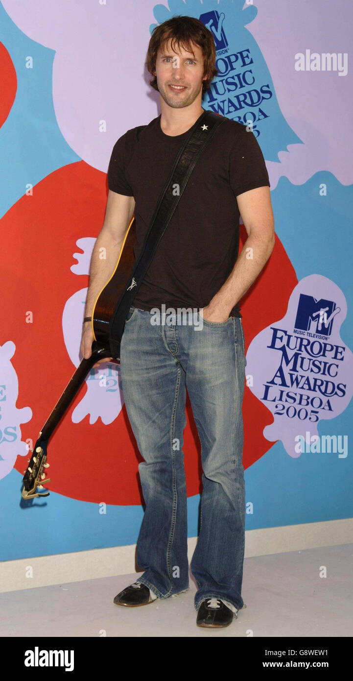 James blunt set hi-res stock photography and images - Alamy