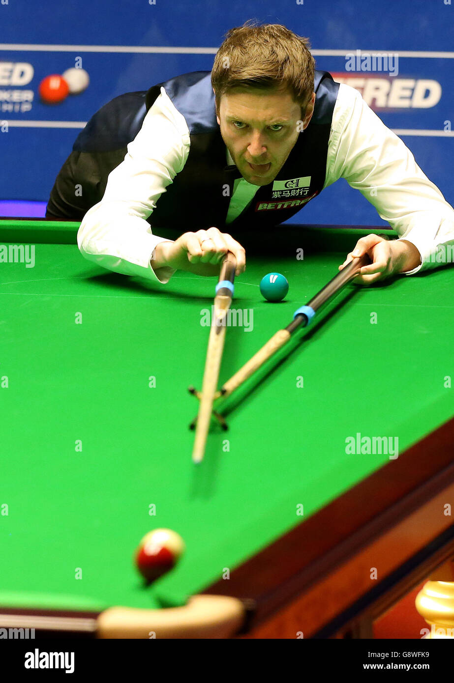Ricky Walden in action against Robbie Williams, during day three of the ...