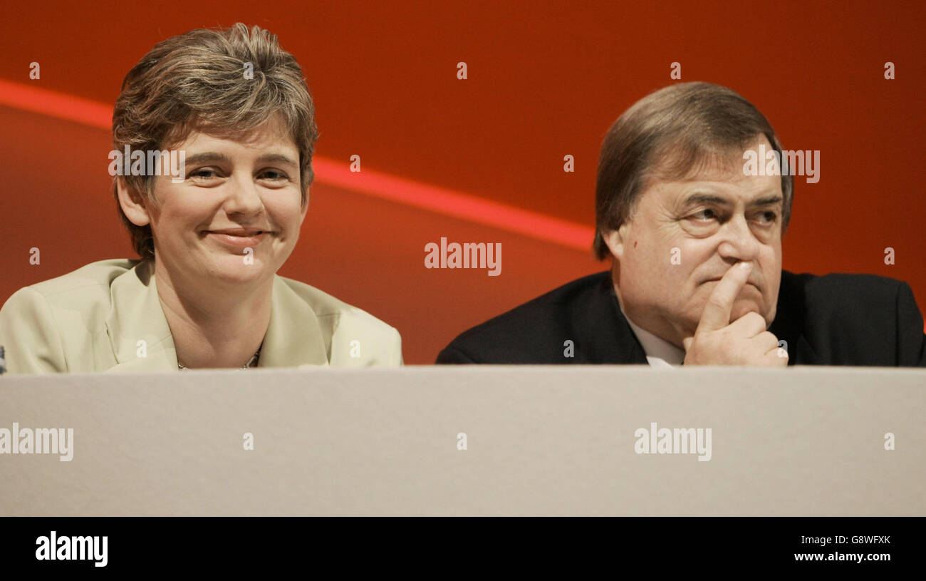 Education Secretary Ruth Kelly shares the platform with Deputy Prime ...