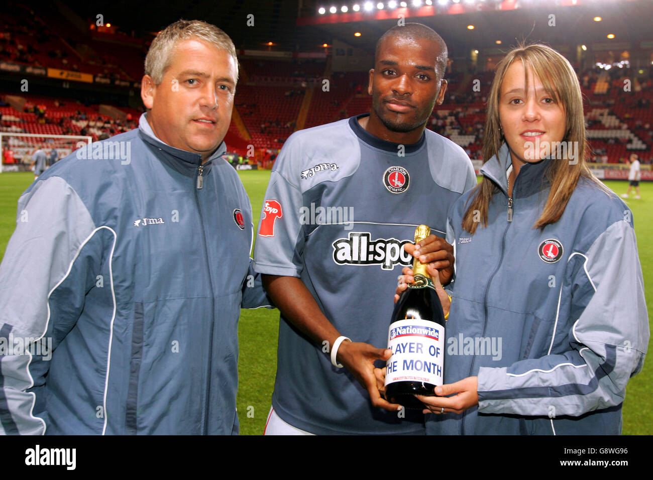 Charlton athletic manager keith boanas hi-res stock photography and ...