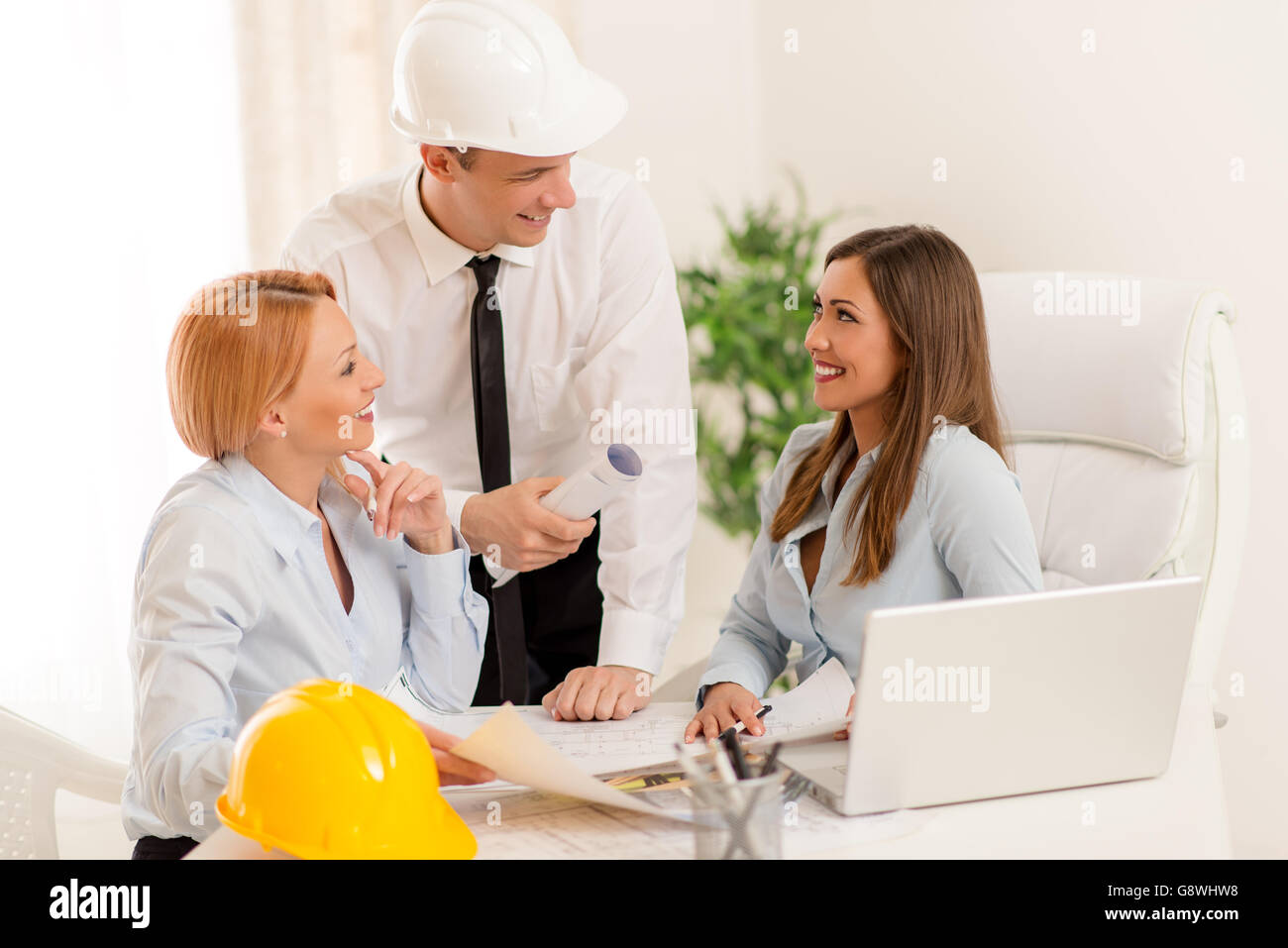 Contractor architect hi-res stock photography and images - Alamy