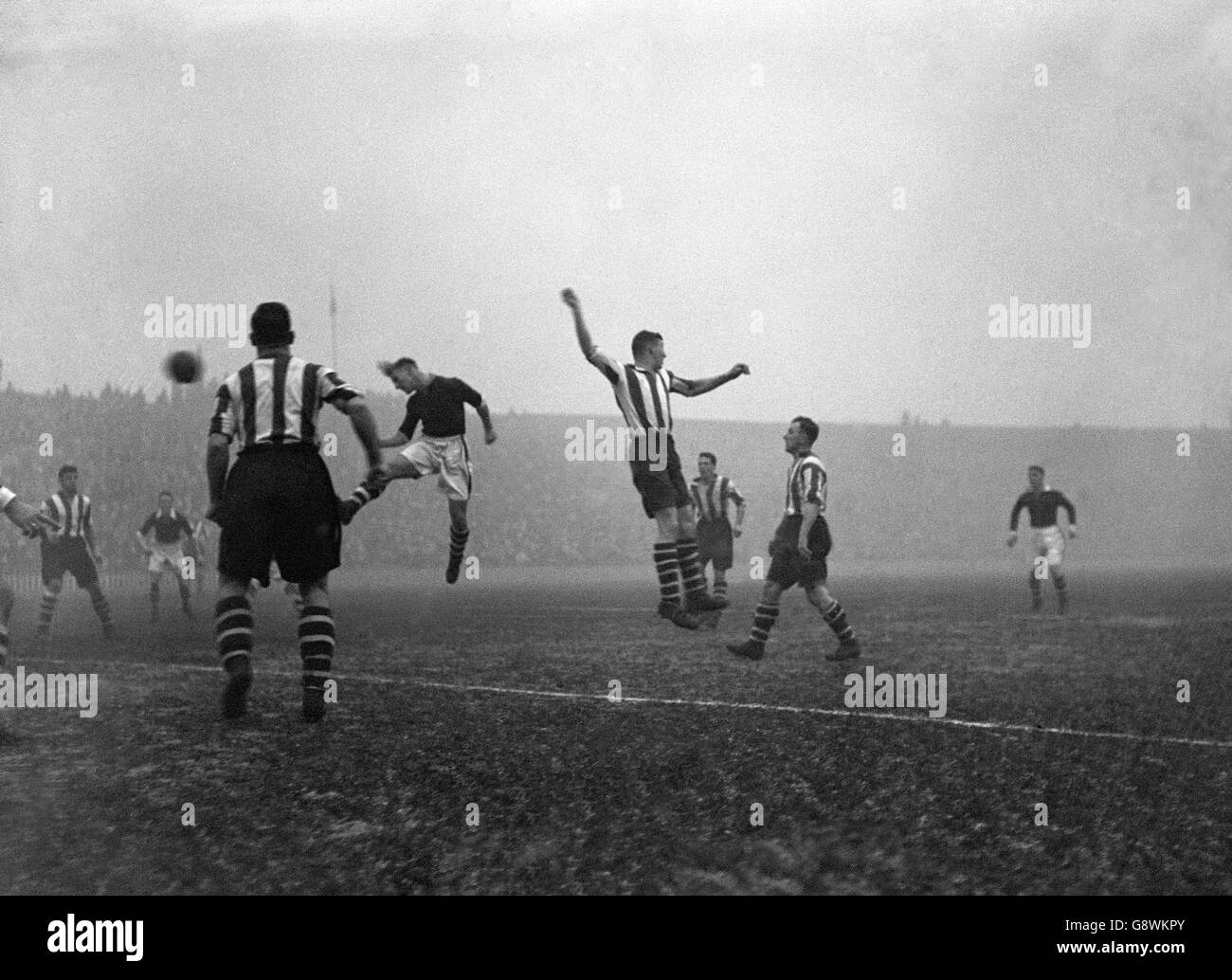 Reading fc Black and White Stock Photos & Images - Alamy