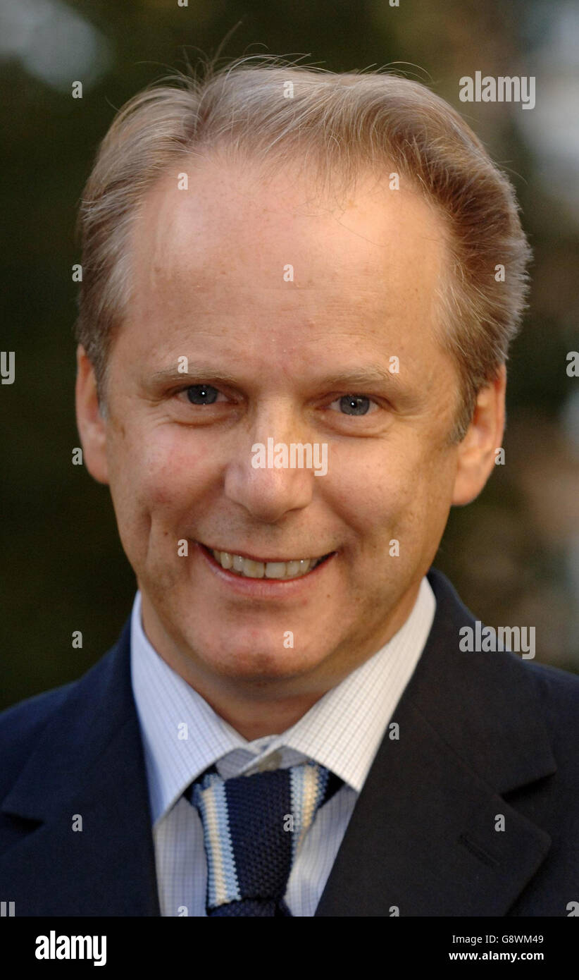 Wallace gromit curse rabbit 2005 hi-res stock photography and images ...