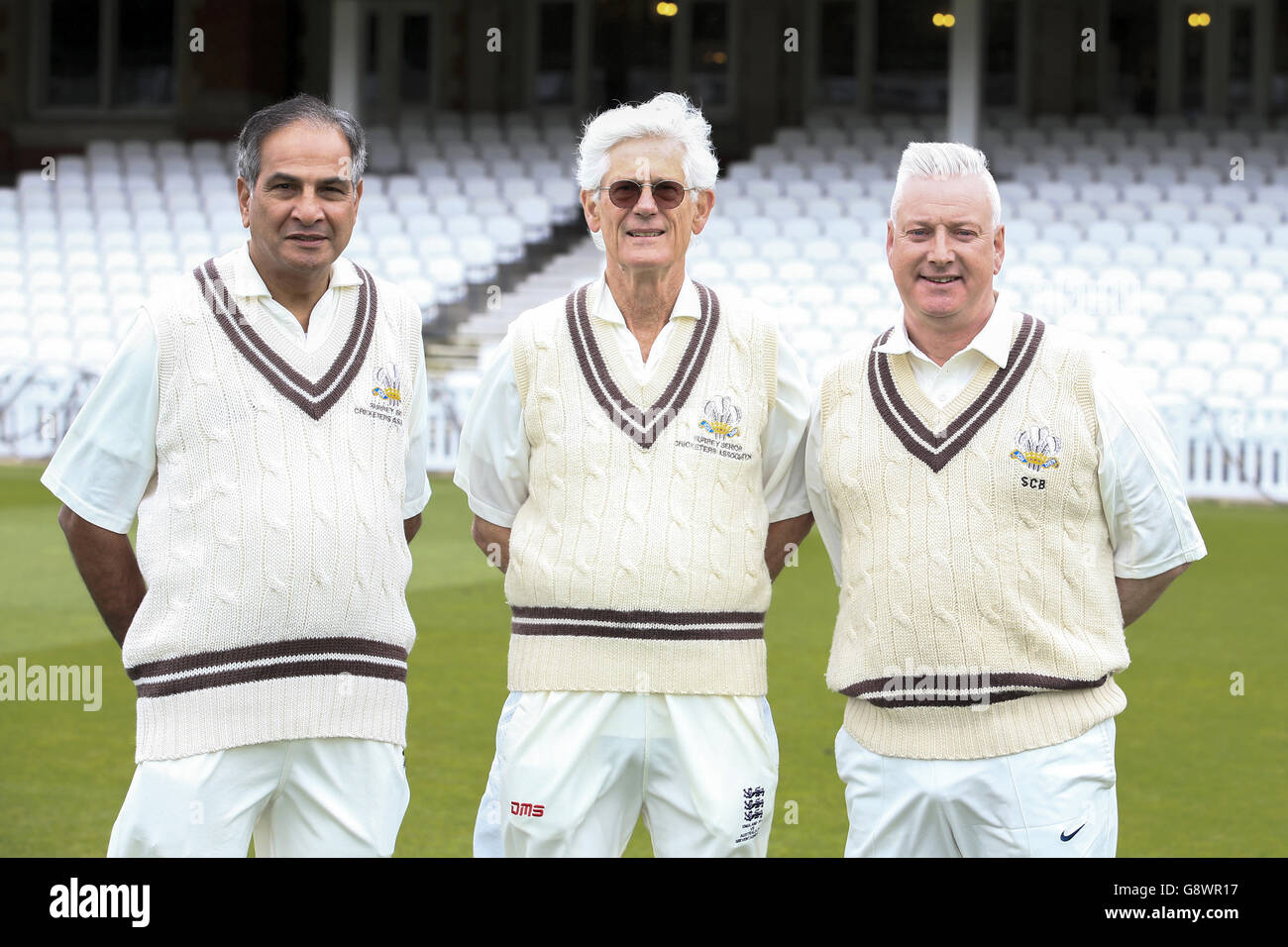 Roger maynard and john fry pose for a photo hi-res stock photography ...