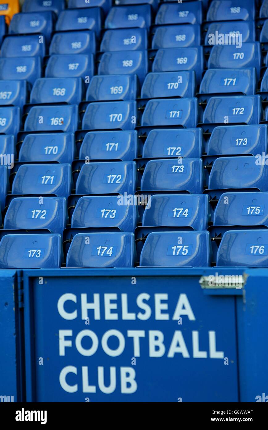 Stadium seating at stamford bridge hi-res stock photography and images ...