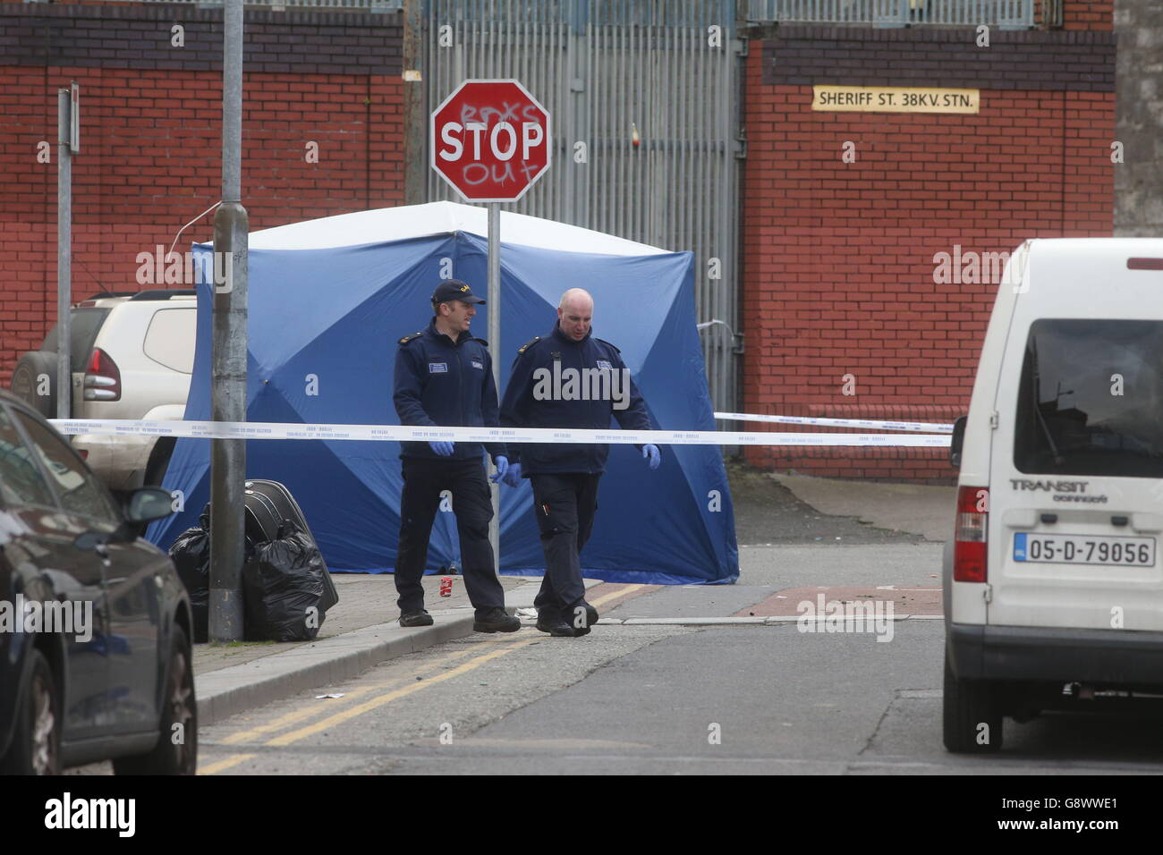 Fatal shooting outside pub - Dublin Stock Photo - Alamy