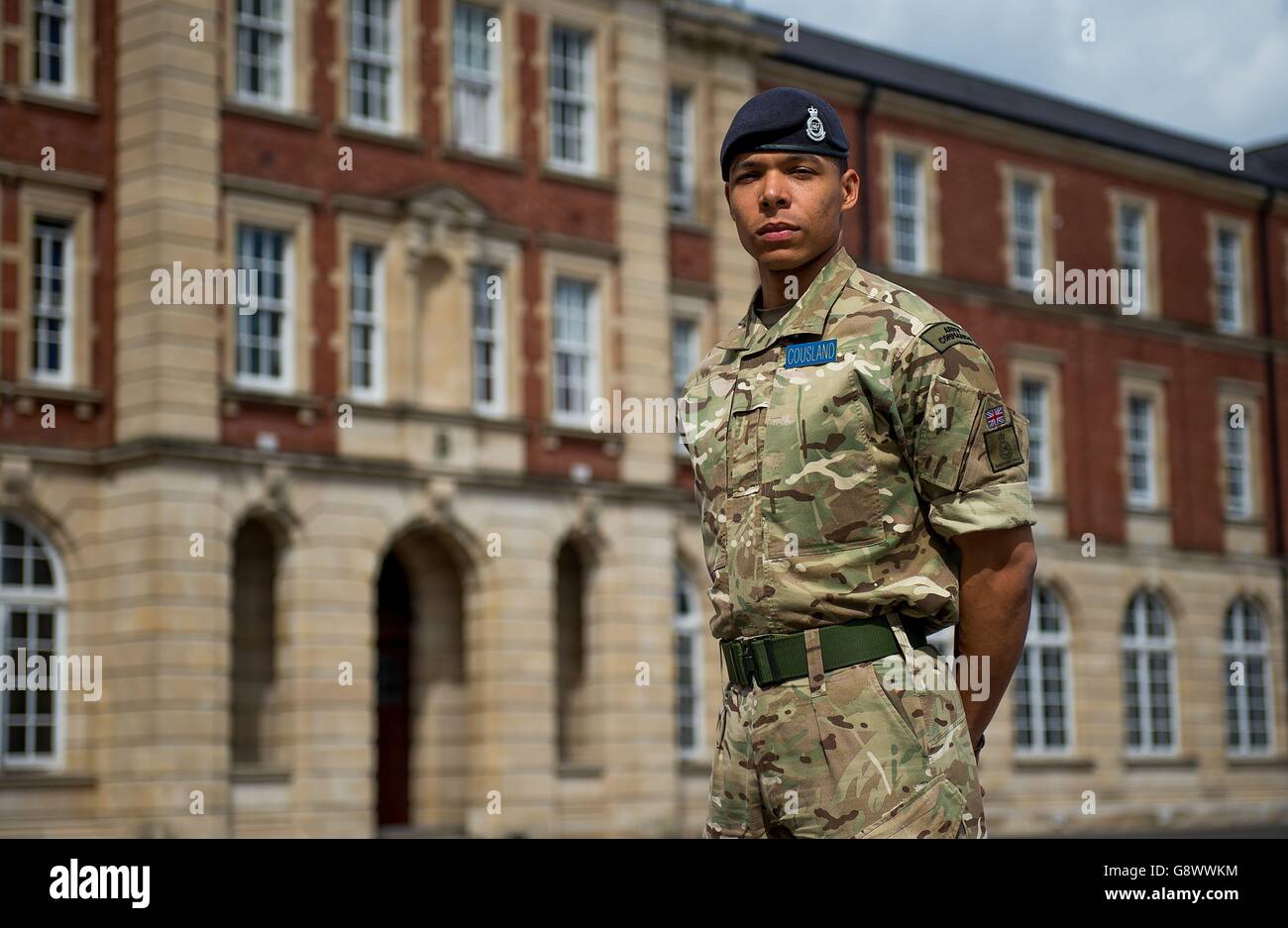 Sandhurst military academy new college hi-res stock photography and ...