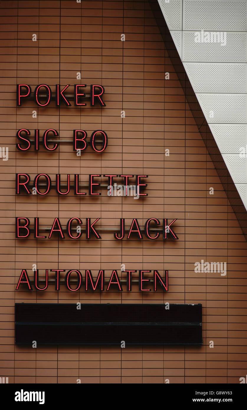 Poker signs hi-res stock photography and images - Alamy