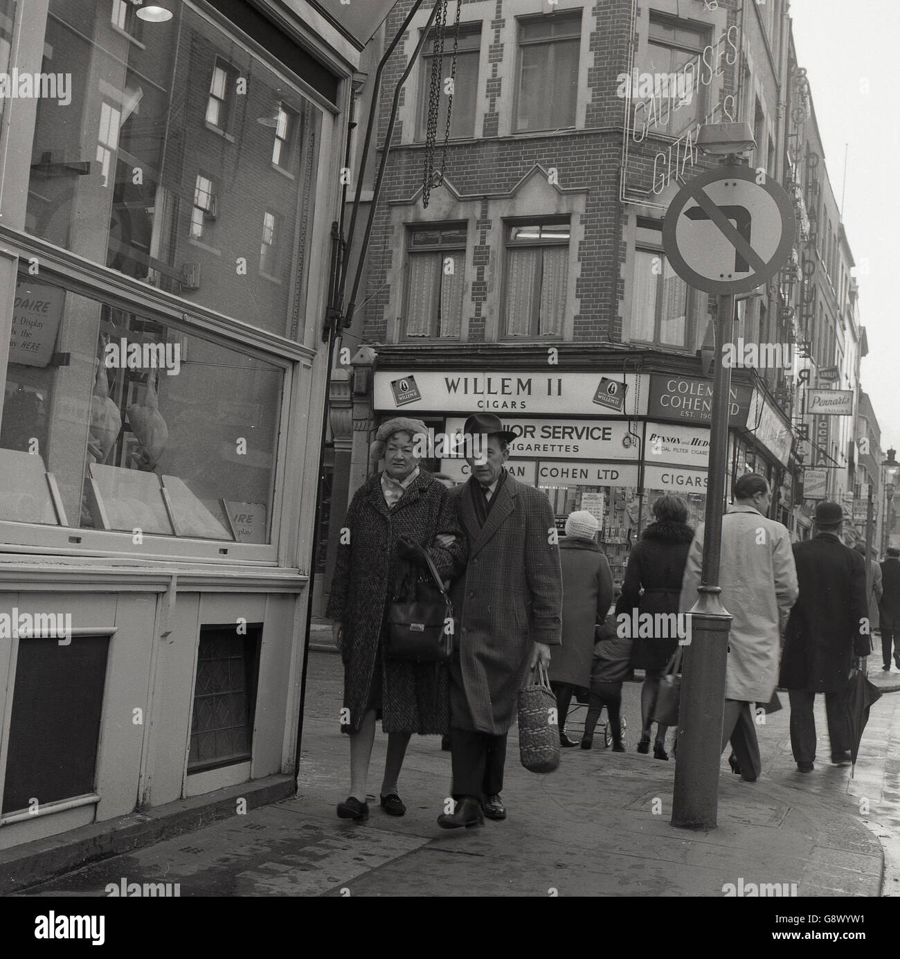 Soho uk 1950s hi-res stock photography and images - Alamy