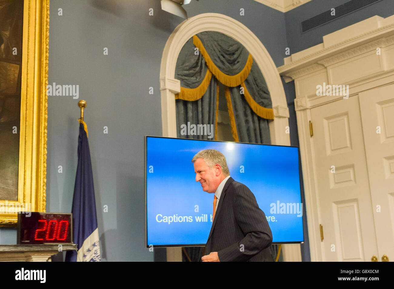 New York Mayor Bill De Blasio, at a bill signing ceremony in the Blue ...