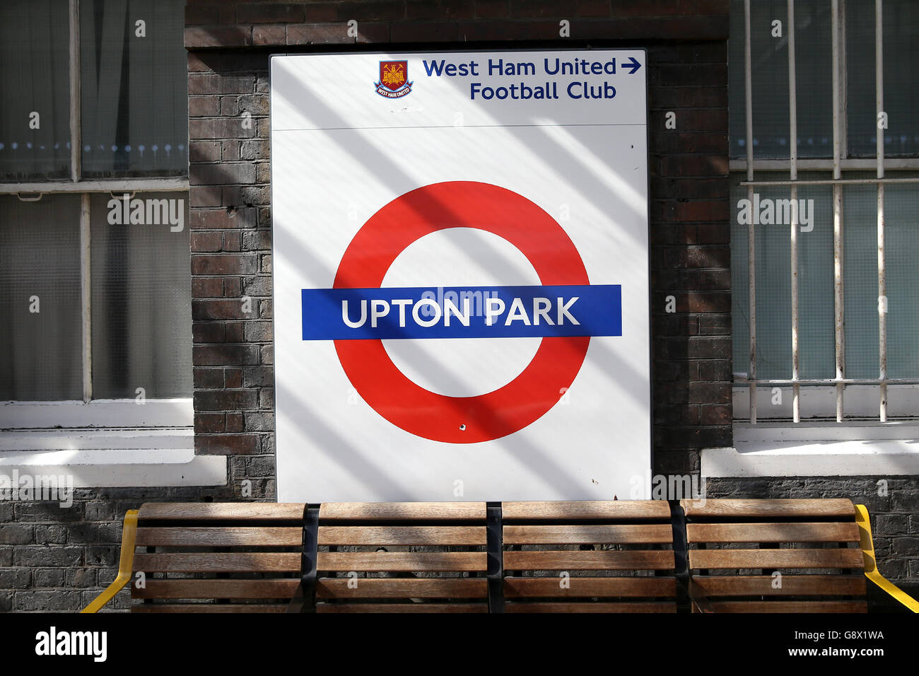 Upton park station hi-res stock photography and images - Alamy