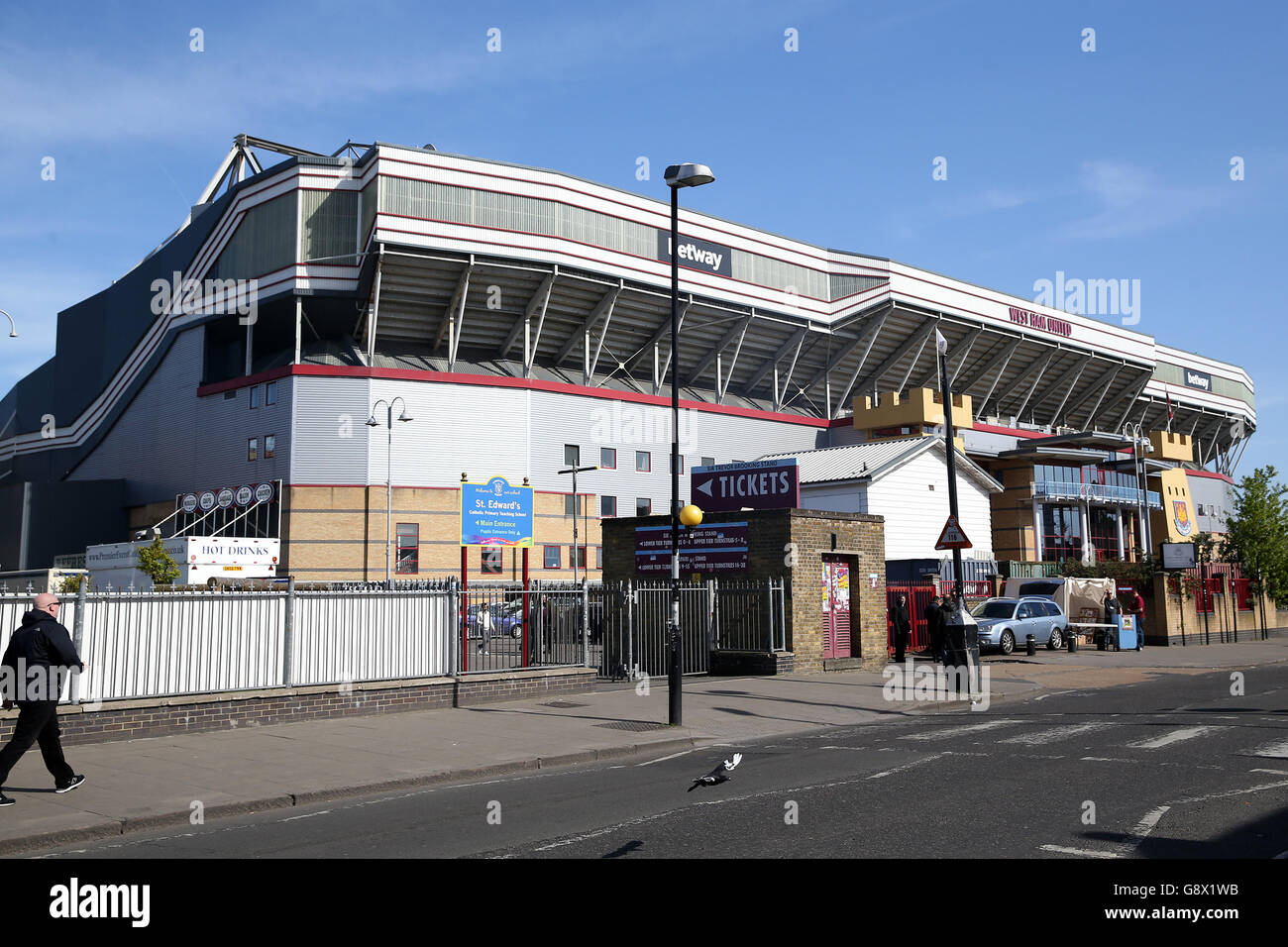 A general view of Upton Park before the Barclays Premier League match ...