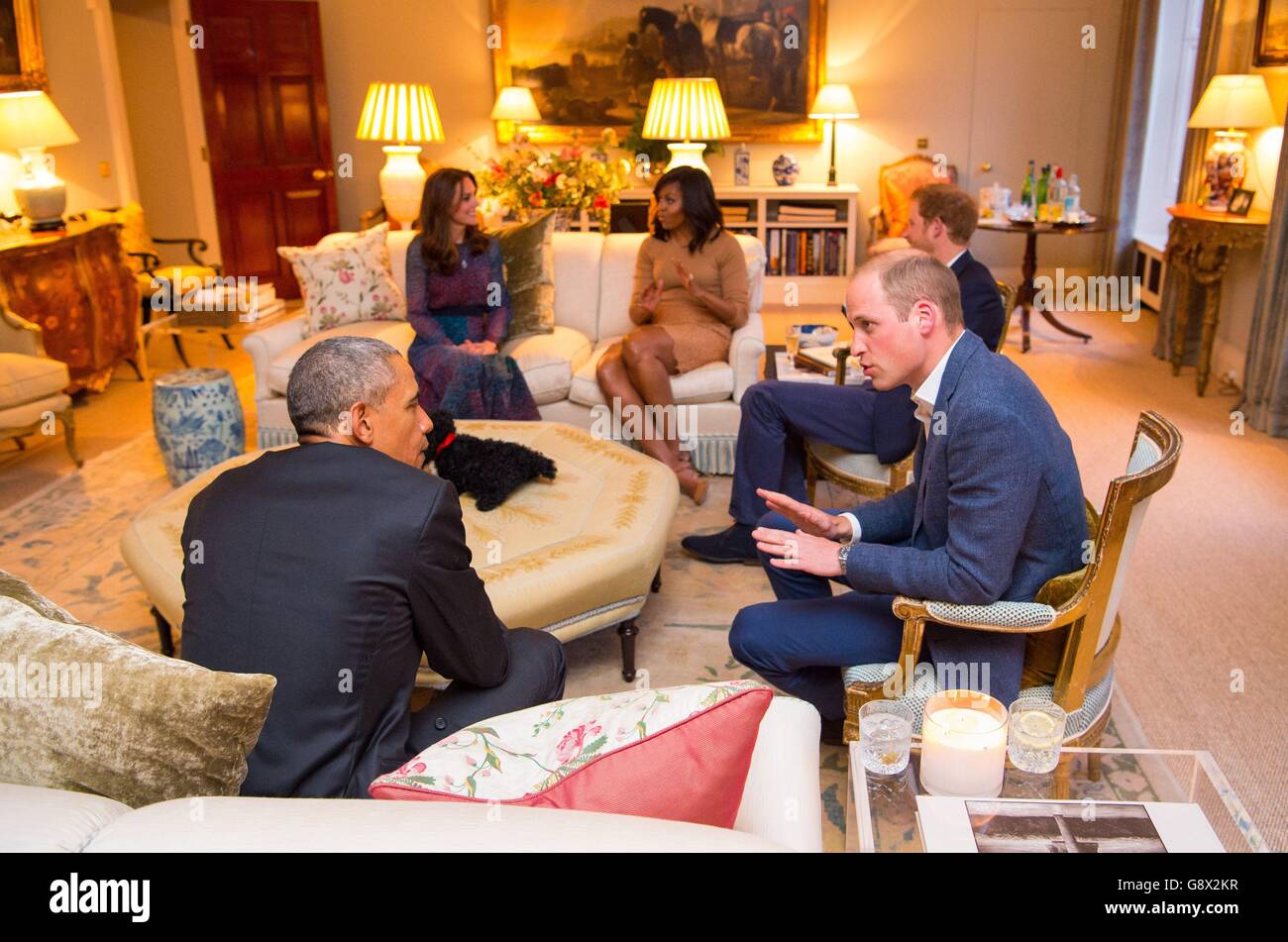 Prior private dinner by duke duchess in official residence palace hi ...