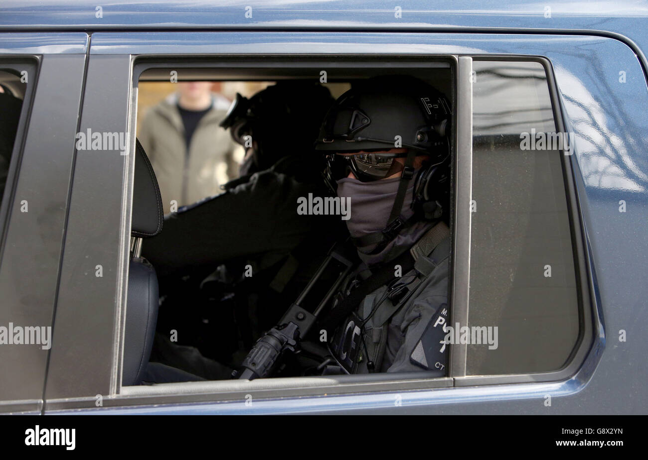 Armed police in motorcade hi-res stock photography and images - Alamy