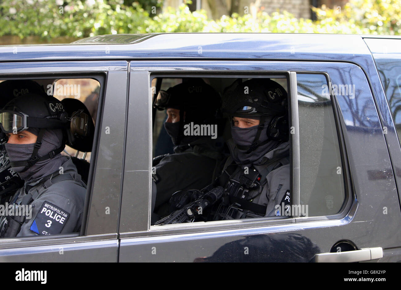 Armed police in motorcade hi-res stock photography and images - Alamy