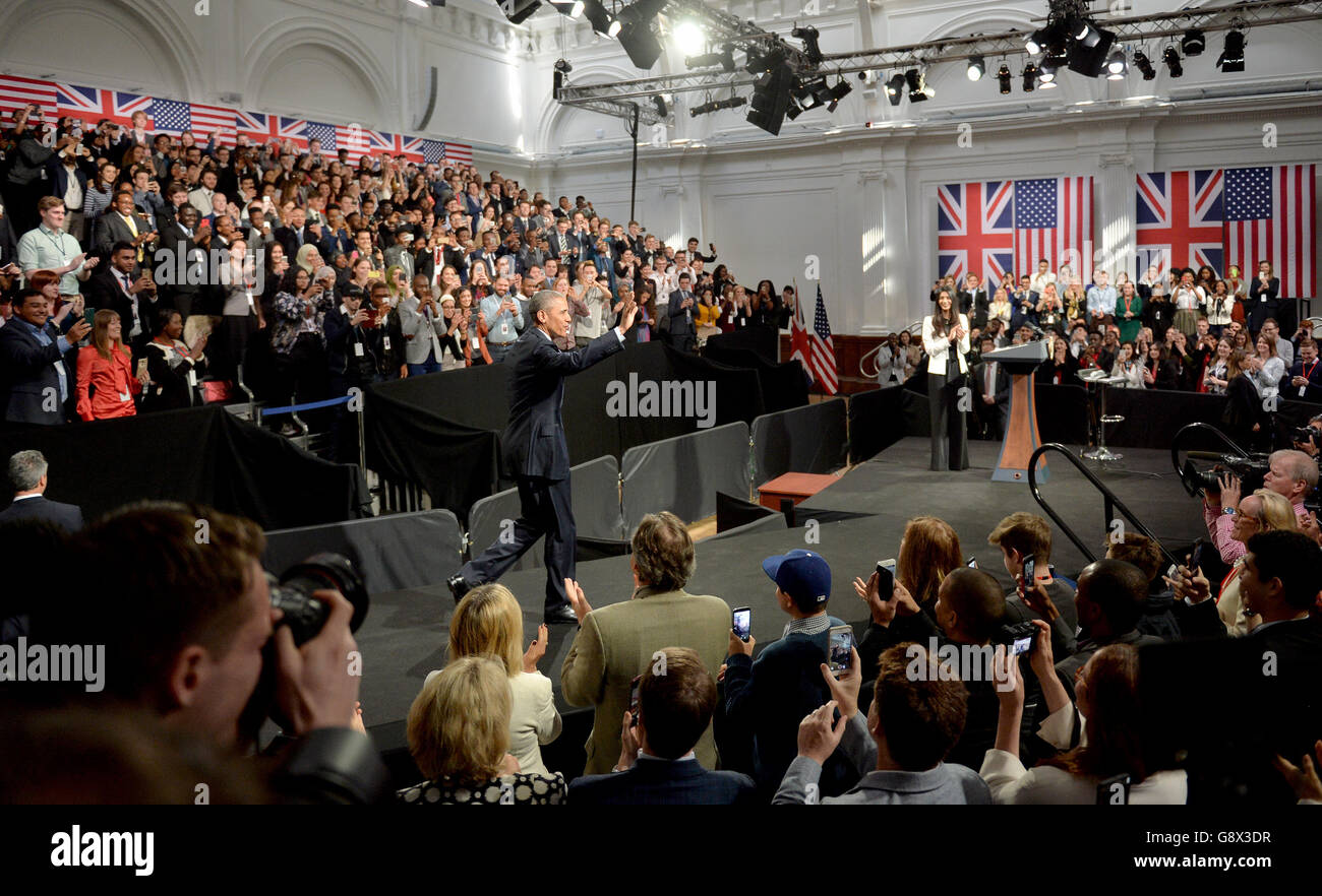 US President Barack Obama arrives to speak at Lindley Hall in ...