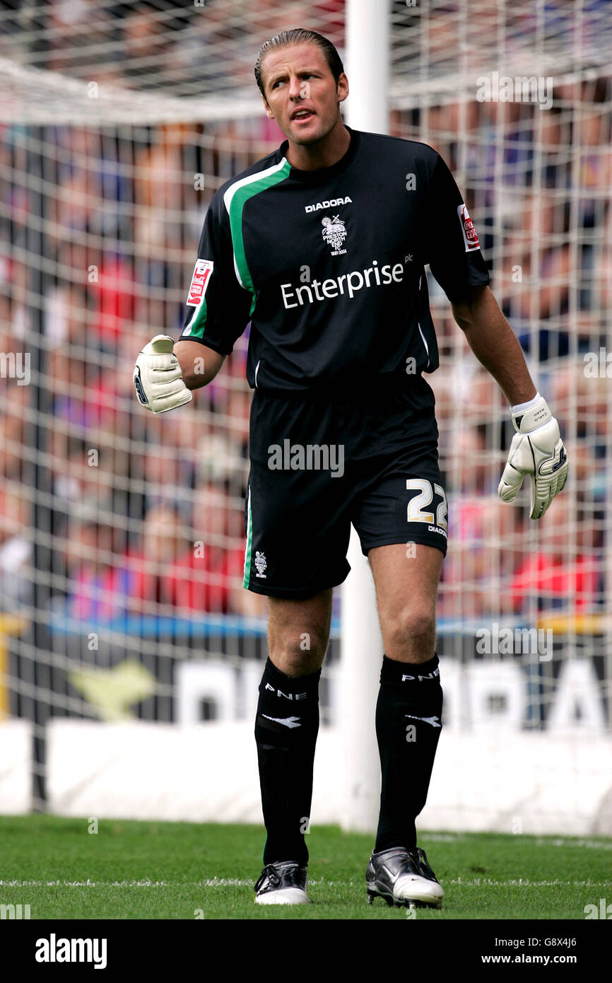 Preston north end goalkeeper carlo nash hi-res stock photography and ...