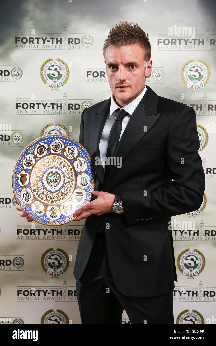Jamie vardy 2016 leicester hi-res stock photography and images - Alamy