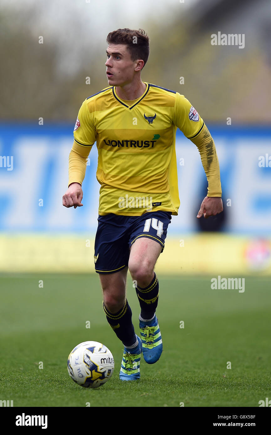 Oxford united v hartlepool hi-res stock photography and images - Alamy