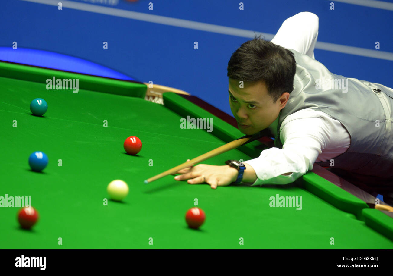 Betfred Snooker World Championship 2016 - Day Eleven - Crucible Theatre ...