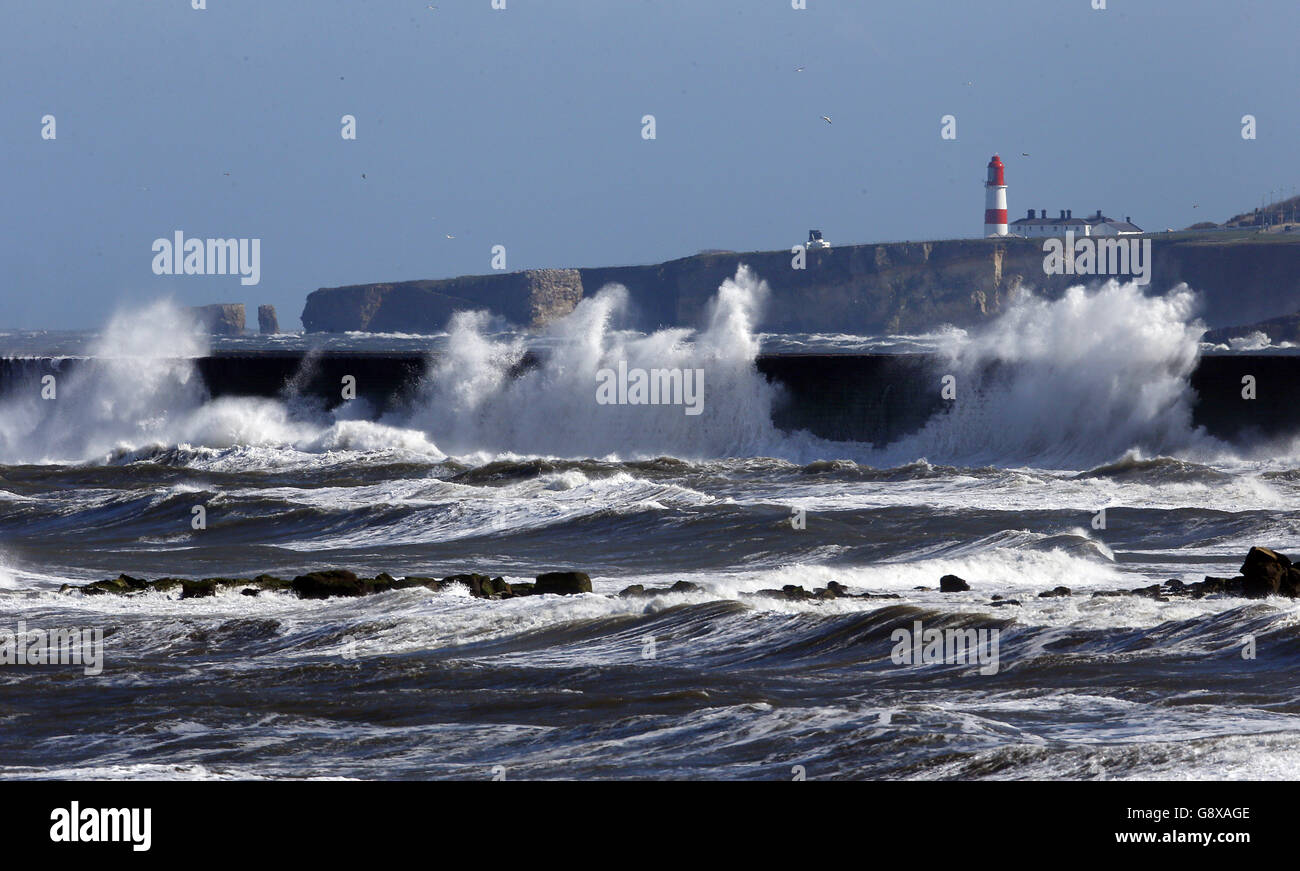 Rough seas in front of souter lighthouse in whitburn hi-res stock ...