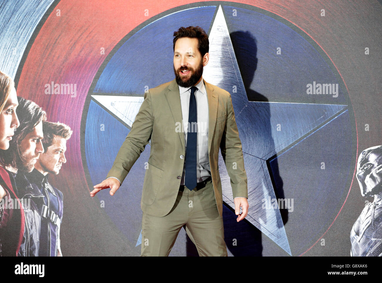 Paul Rudd attending the Captain America Civil War Photocall, at the ...