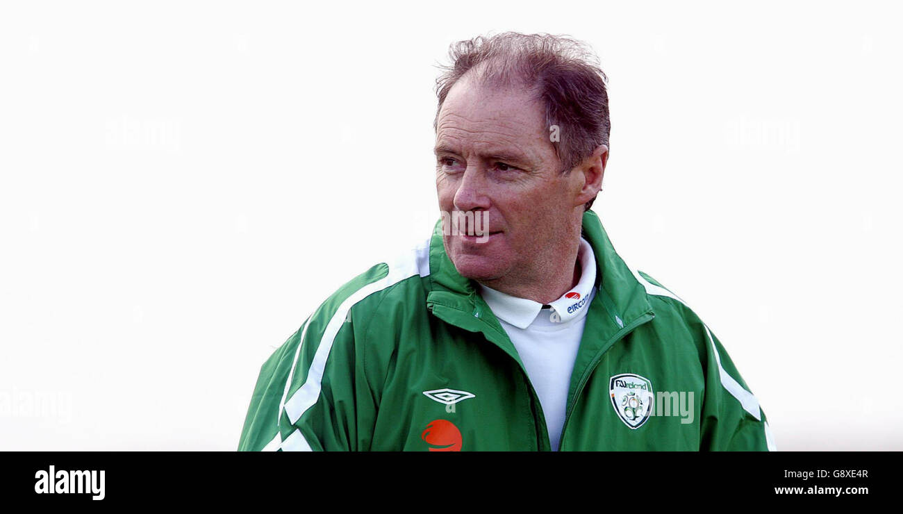Football action training brian kerr hi-res stock photography and images ...