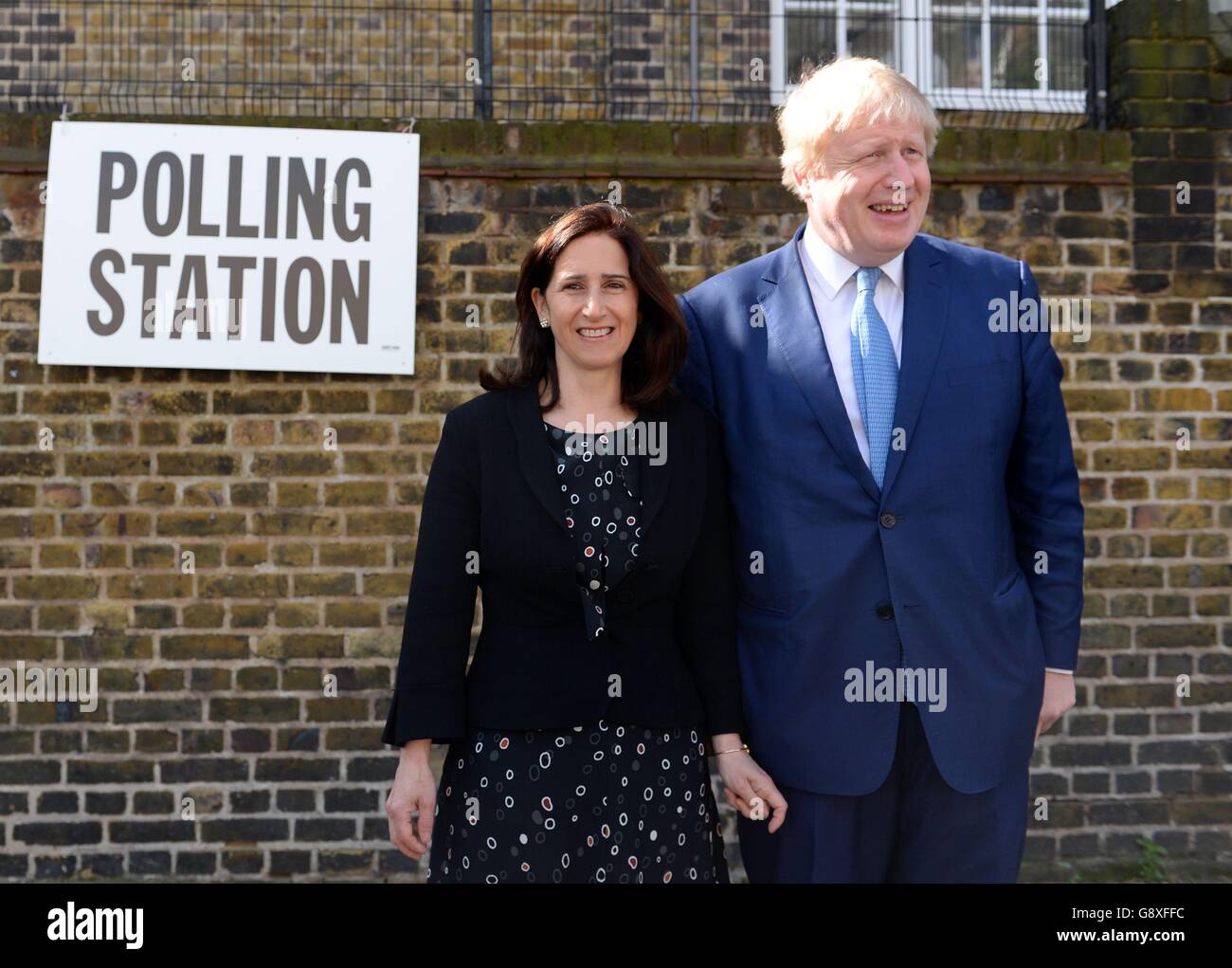 Mayor of London Boris Johnson and wife Marina arrive to cast their ...