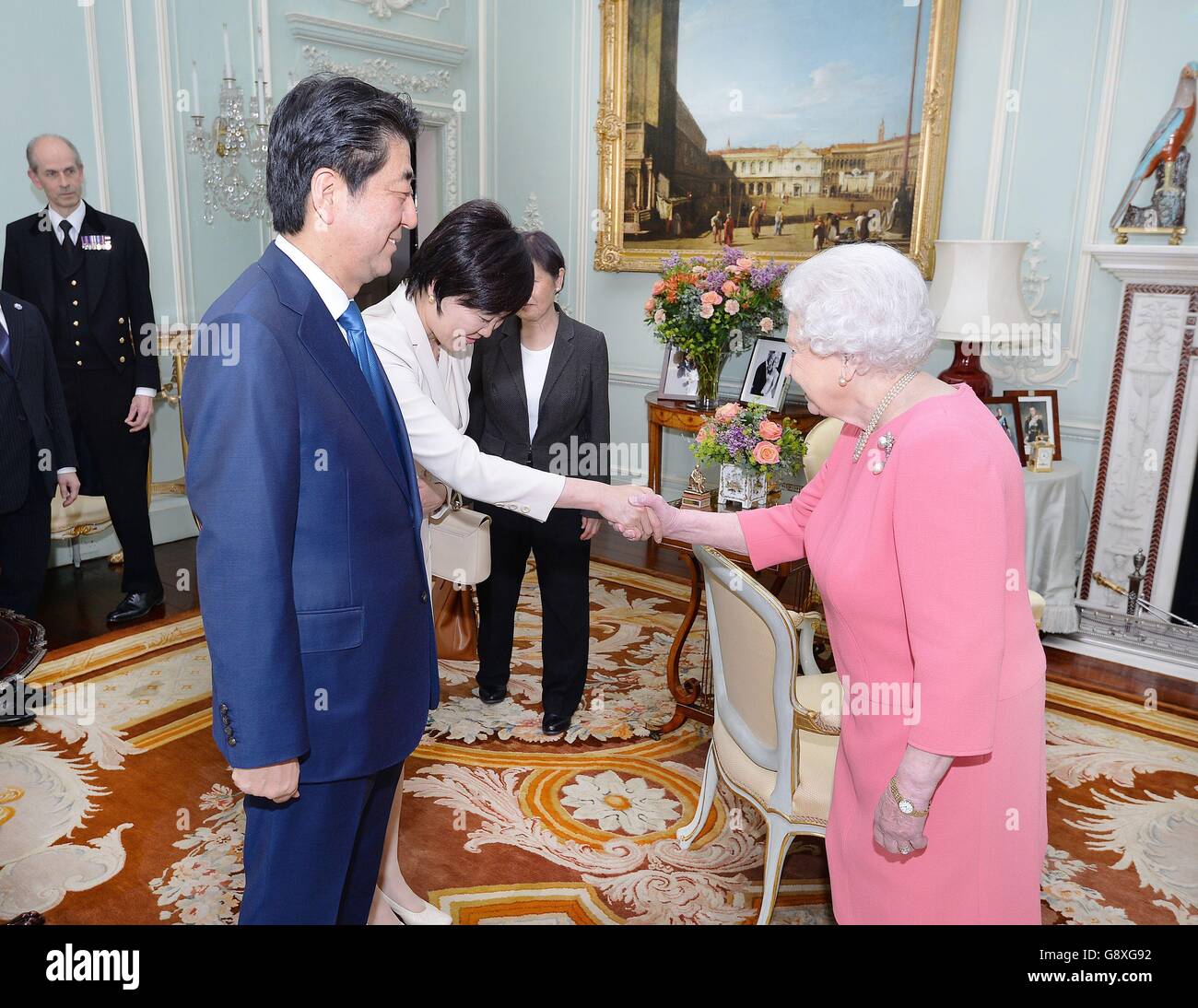 Shinzo Abe visit to UK Stock Photo - Alamy