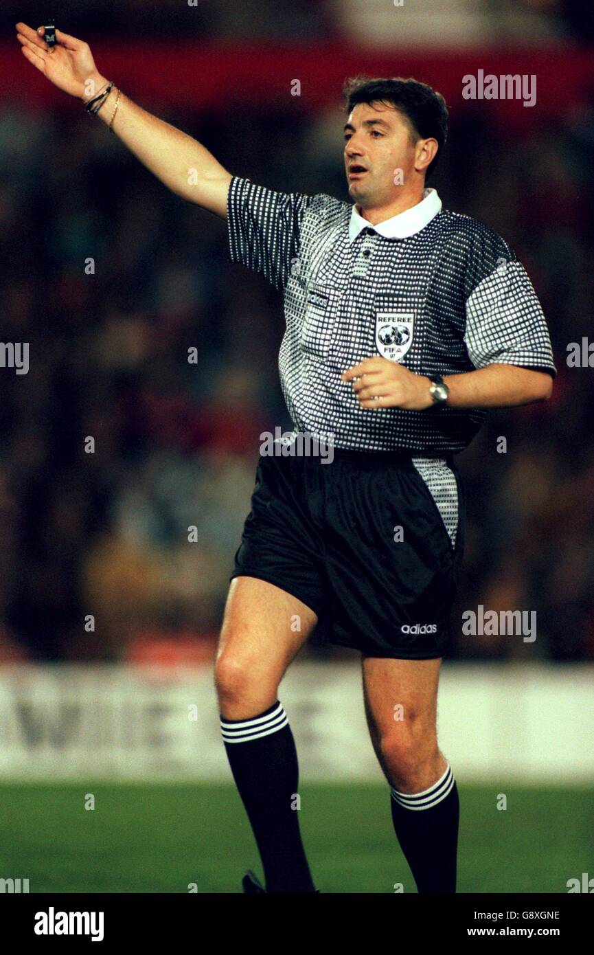 One official full front view grey football hi-res stock photography and ...