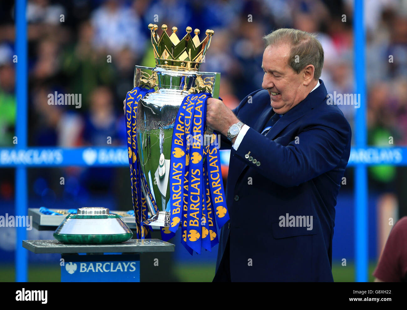 Leicester City Ambassador Alan 'The Birch' Birchenall puts the trophy ...
