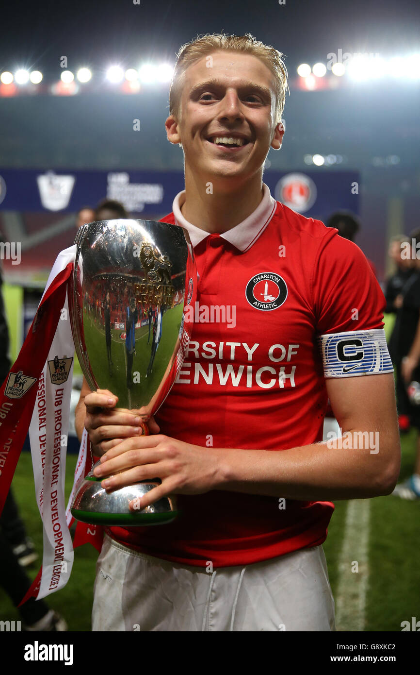 Professional development league trophy hi-res stock photography and ...