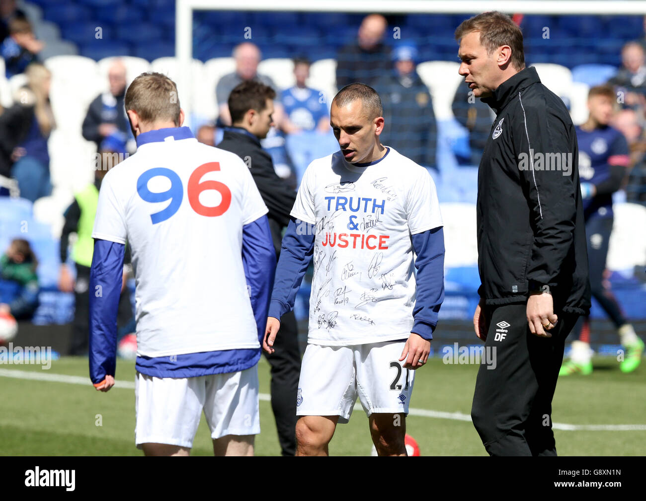 Everton's Leon Osman (centre) wearing special Hillsborough truth and ...