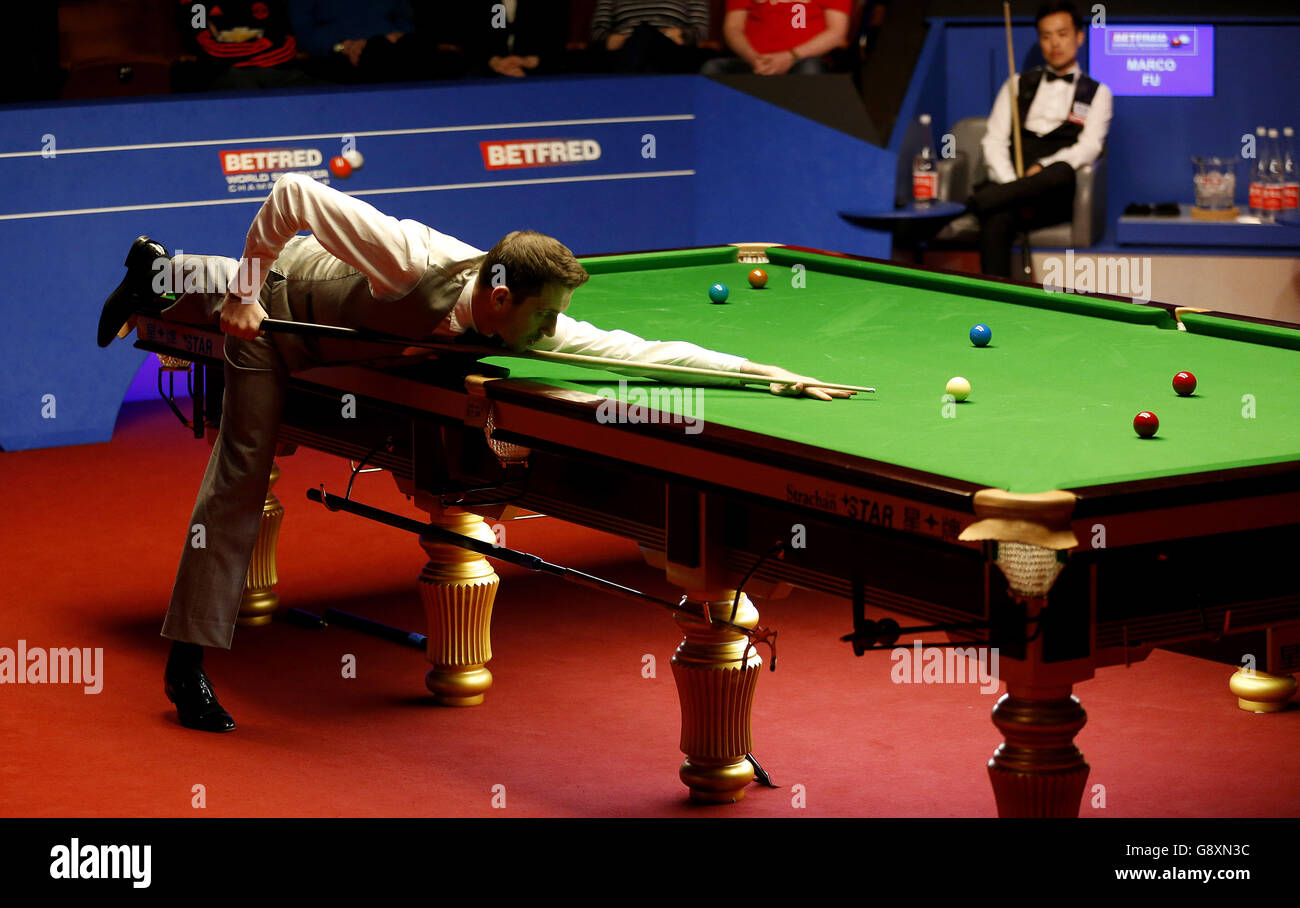 Mark Selby in action during day fifteen of the Betfred Snooker World ...