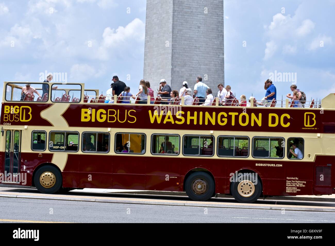 Washington dc metro bus national hi-res stock photography and images ...