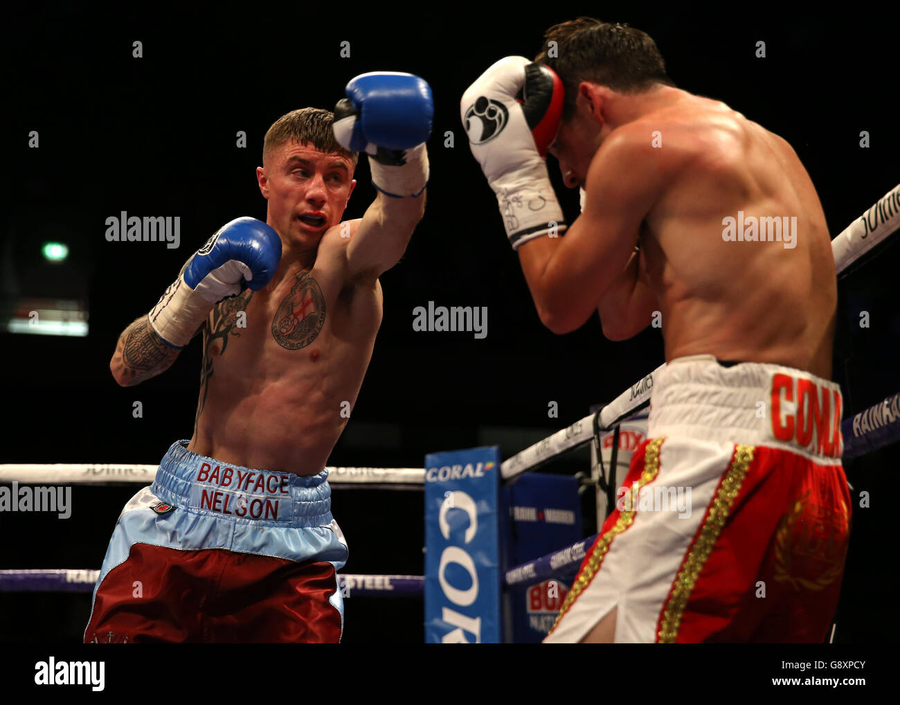 Boxing copper box arena hi-res stock photography and images - Alamy