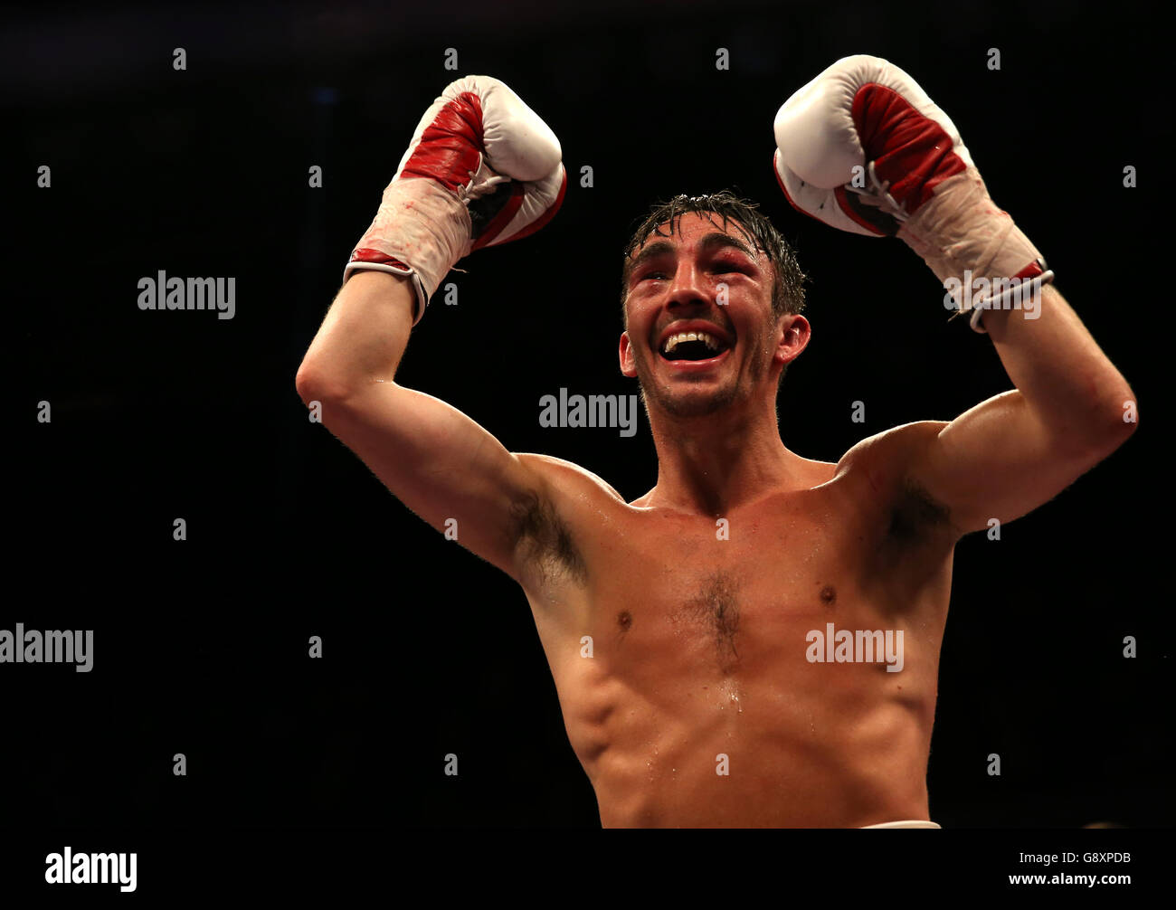 Boxing copper box arena hi-res stock photography and images - Alamy