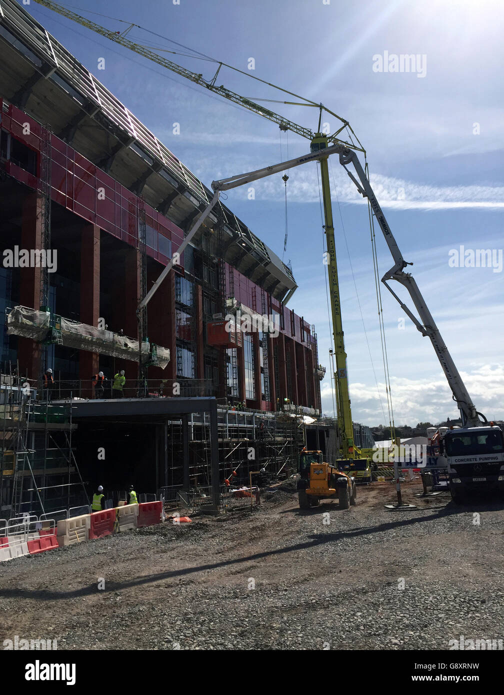 New main stand being built anfield hi-res stock photography and images ...