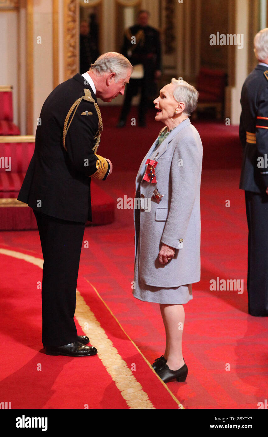 Sian phillips hi-res stock photography and images - Alamy