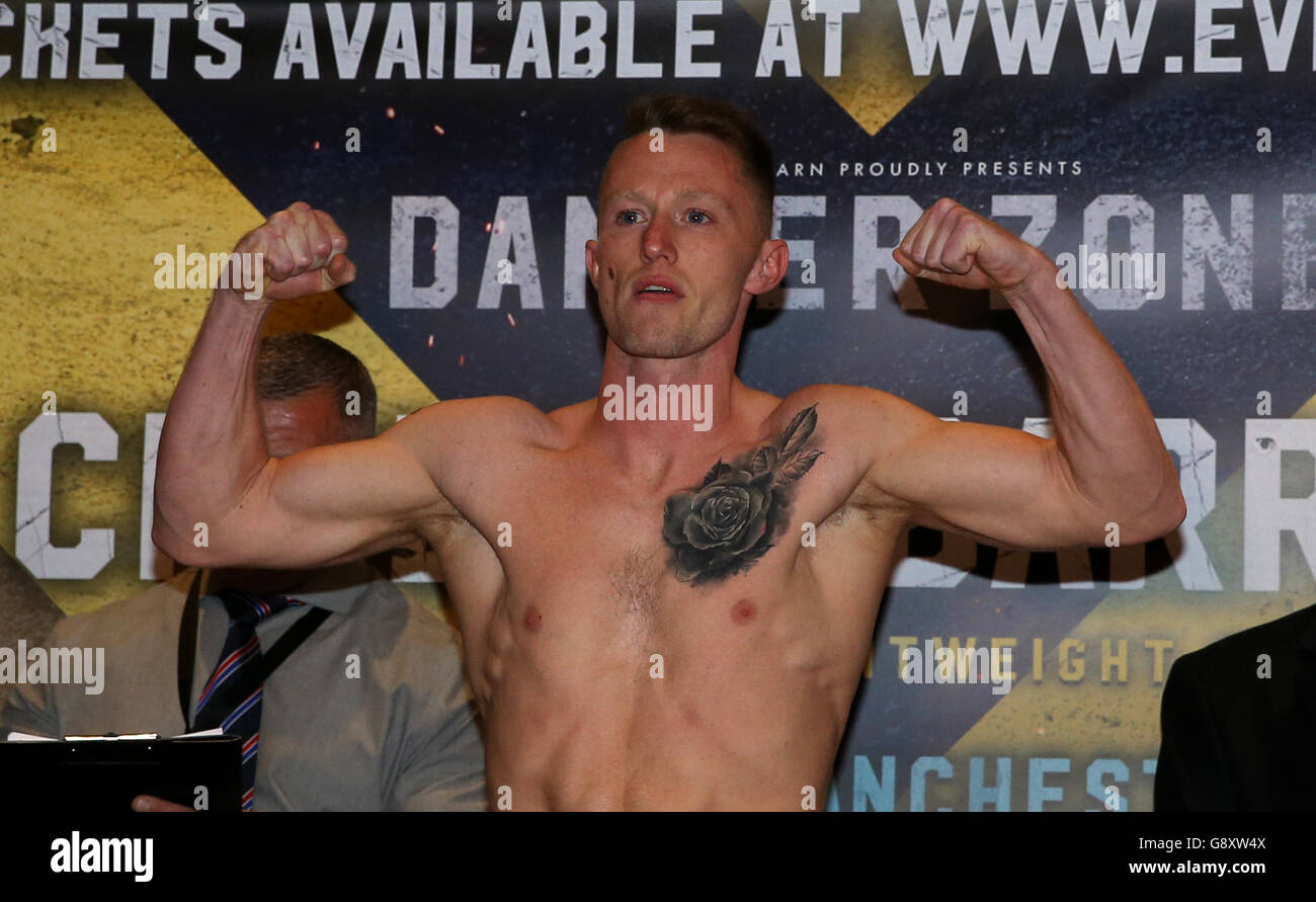 Shayne singleton weighs in at radisson blu edwardian hotel hi-res stock photography and images ...