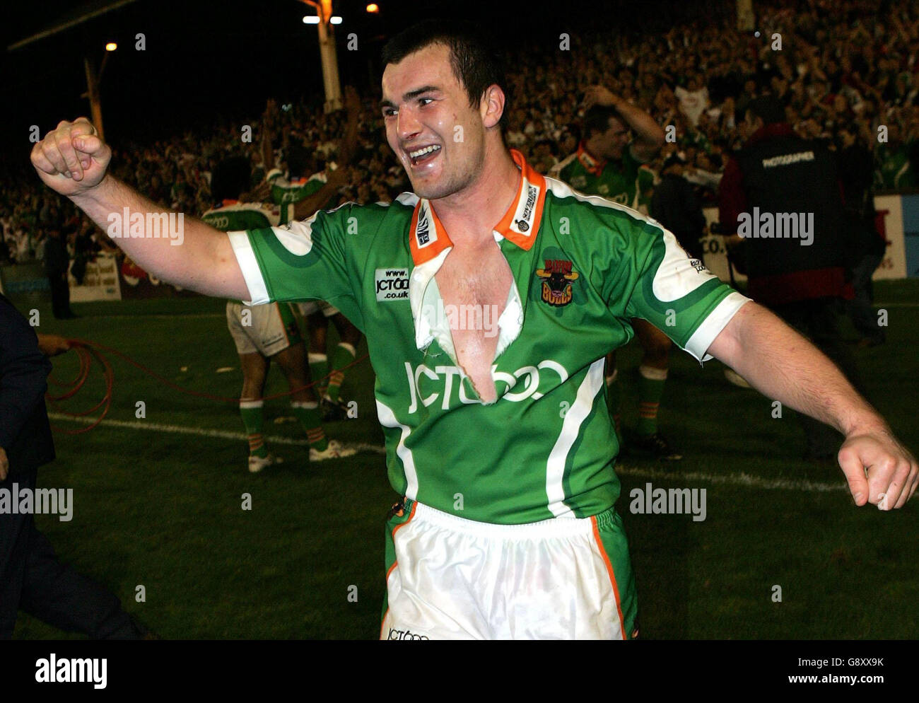 Bradford Bulls' Lestyn Harris celebrates at the end of the engage Super ...